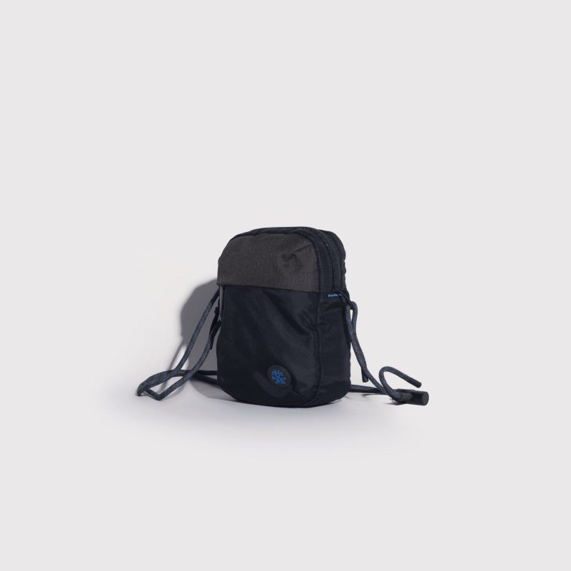 Crumpler Goose Crossbody Small - Black - Seager Inc